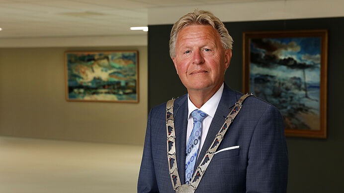 Jaap Bond, nieuwe burgemeester gemeente Bergen - Alkmaar – Streekradio ...
